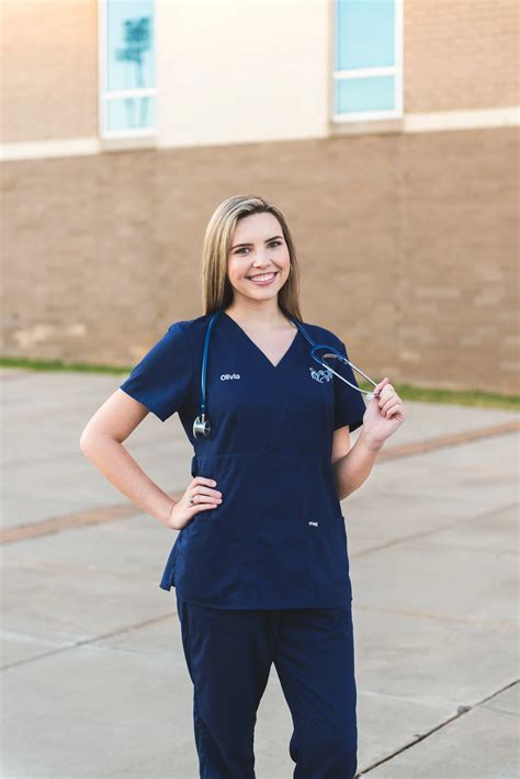 Chapin Senior Session Drew And Olivia Calhoun — Tori Steyne