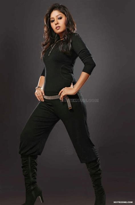 Celebrity Exclusive Showcase Sunidhi Chauhan Candid Photo Shoot Beautiful Images