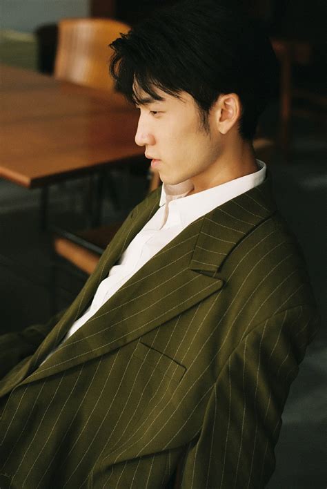 石云鹏话剧《天下第一楼》饰演成顺 用作品磨炼演技 用时间沉淀自己 360娱乐，你开心就好