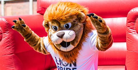 The Lion Mascot East Texas Aandm University Etamu