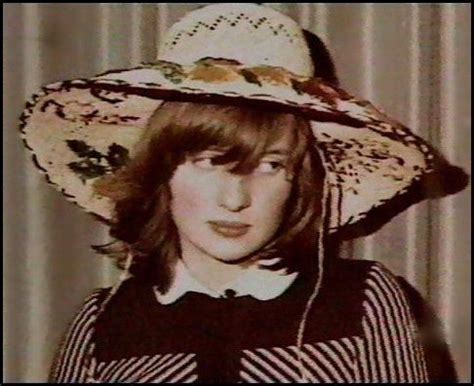 Princess Diana Photos Page 185