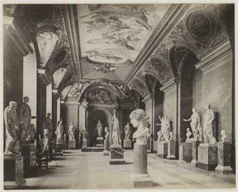 La Galerie Des Empereurs Romains Au Musée Du Louvre 1er Arrondissement