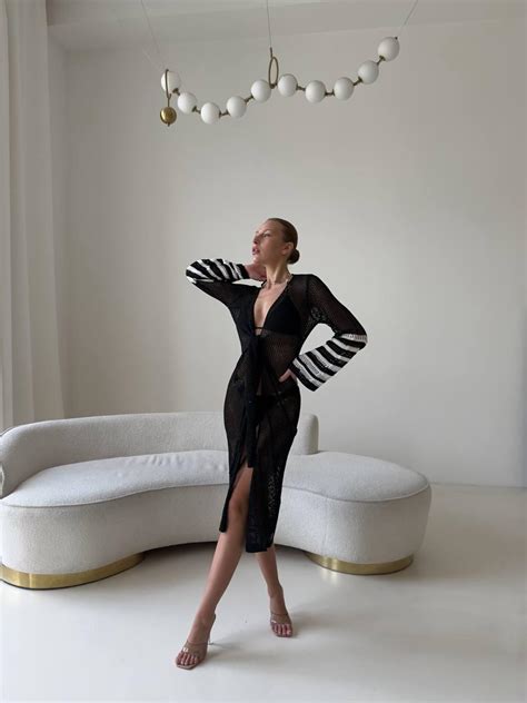 Жіноча сітчаста вязана пляжна накидка туніка чорна легка прозора сукня поверх купальника Id