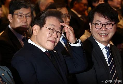 단독 이한주 국정기획위원장 인위적 경기부양 아닌 진짜 성장으로 단독 이한주 국정기획위원장 인위적 경기부양 아닌 진짜 성장으로