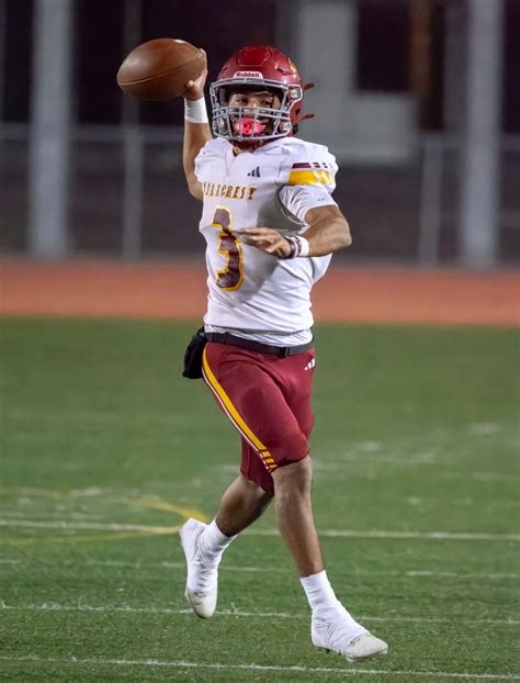 Beckman Football Beats Hillcrest In Fierce Battle For 4 A Regional