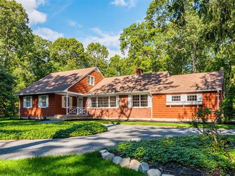 11743 Real Estate 11743 Homes For Sale Zillow