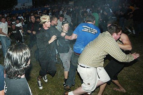 The Proper Etiquette Of A Mosh Pit For Punks And Emos