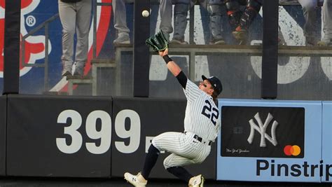 Reds Add Ofs Hunter Renfroe Harrison Bader Miss On Bid For Pitching