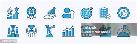 성공 아이콘 집합입니다 성공적인 경영 사업 개발 목표 목표 계획 우승자 업적 트로피 배지 메달 대회 졸업 모자 산 정상 깃발 성장 그래프를 포함합니다 벡터 일러스트 레이 션