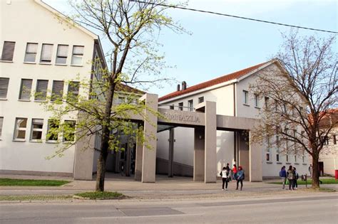 Gimnazija PoŽega Priznanje Profesoricama Hrvatskog Jezika Požeški Vodič