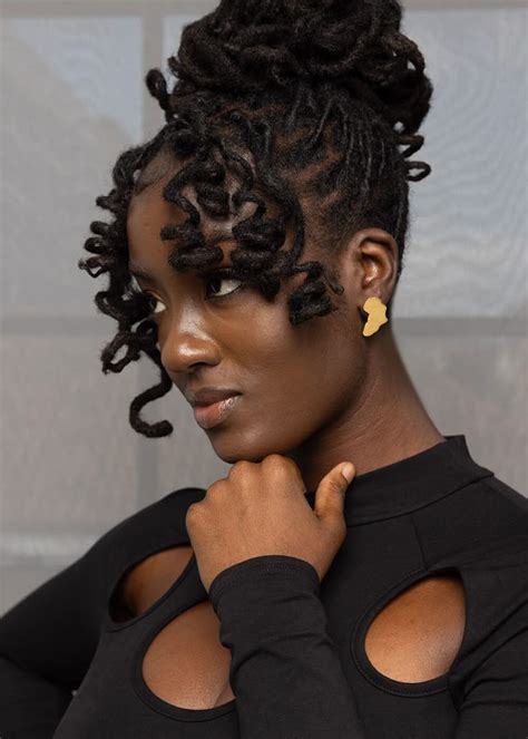 35 Loc Hairstyles For Women 2025 Trendy Elegant And Versatile Styles