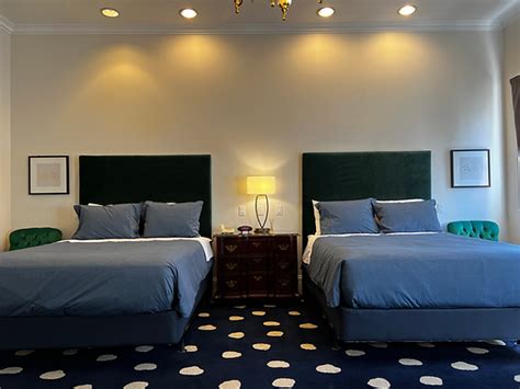 Rooms And Suites The Sterling Hotel