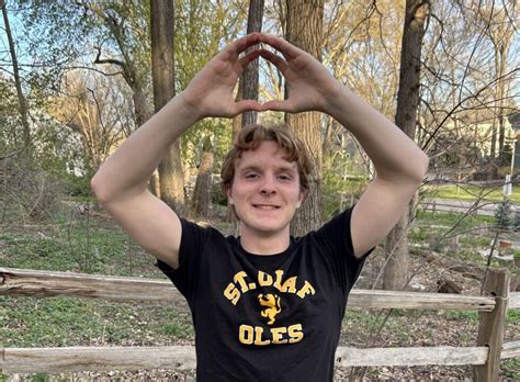 Butterfly Specialist Daniel Cameron To Stay In State With St Olaf 2024