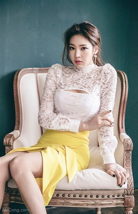Beautiful Park Jung Yoon In The February 2017 Fashion Photo Shoot 529