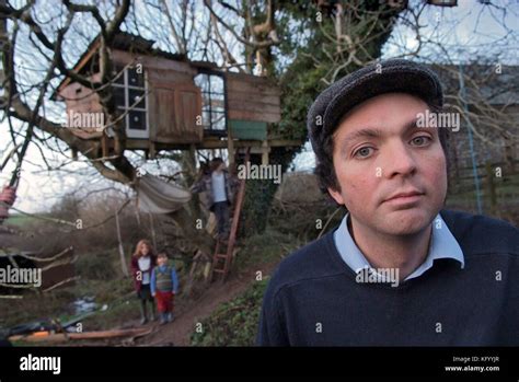 Tom Hodgkinson épouse Victoria Avec Delilah Arthur Et Le Plus Jeune Henry Photo Stock Alamy