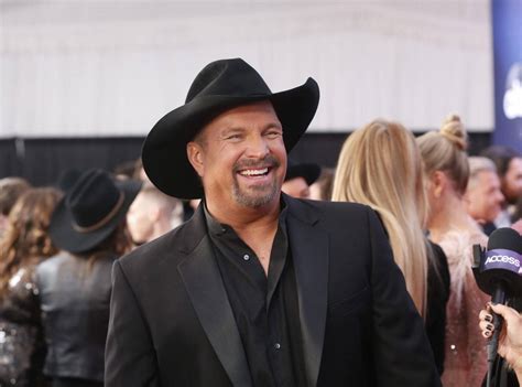 100 Garth Brooks Wallpapers