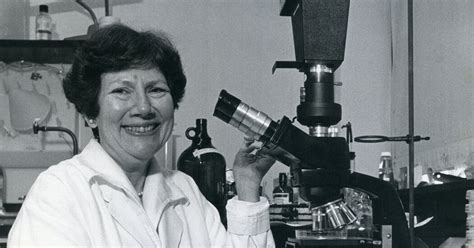 Evelyn M Witkin Who Discovered How Dna Repairs Itself Dies At 102 The New York Times