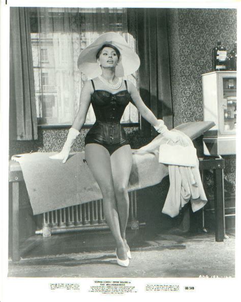 Sophialoren Buttoncorset01