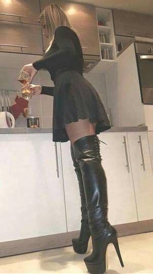 Épinglé Sur Booted