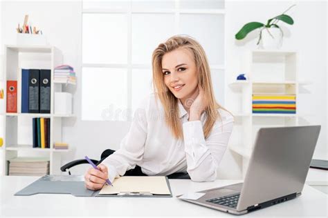 Managing Business Work Happy Young Business Woman Using Pc At Office