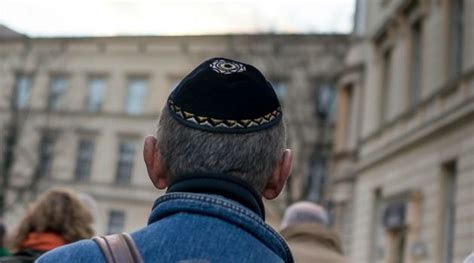 Dangerous To Wear Kippah In Public German Official