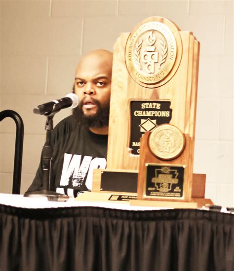 Thaxton Makes His Mark On Arkansas Basketball History Coach Looks For