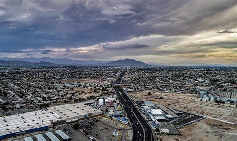 Pin By Sergio Guzman On Mexicali Mexicali City Photo Paris Skyline