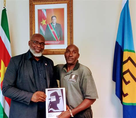 Waldy Simson Kunstenaar In Miami 2023 Deel 1 Dagblad Suriname