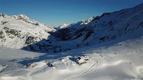 Winter Hotel Grimsel Passhöhe