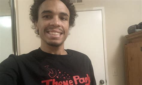 Meet Ethan Becker Of Theme Park Wizard In Woodland Hills Voyage La