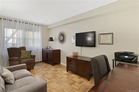 The Hackett Home Team At Compass Real Estate Agents Compass