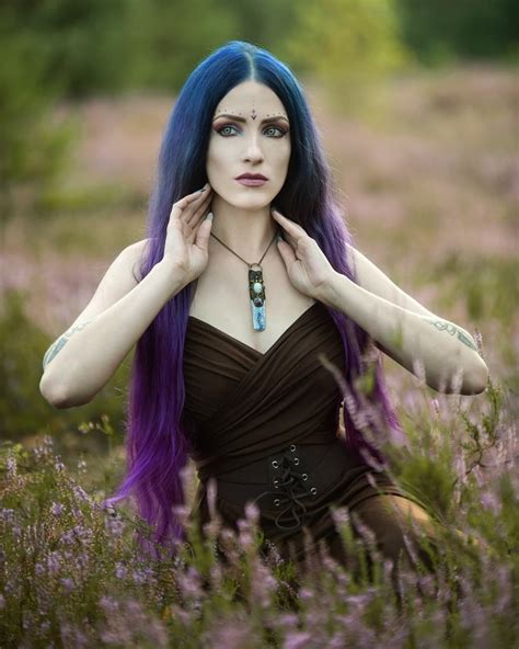 Pin By 🖤yesy🖤 Ylovegothic On Daedra Model Long Hair Styles Hollywood