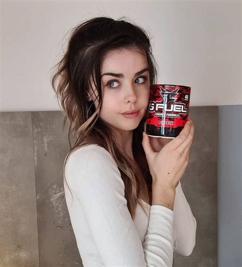 Danielle Sharp Danielle Sharp Photo 45456466 Fanpop