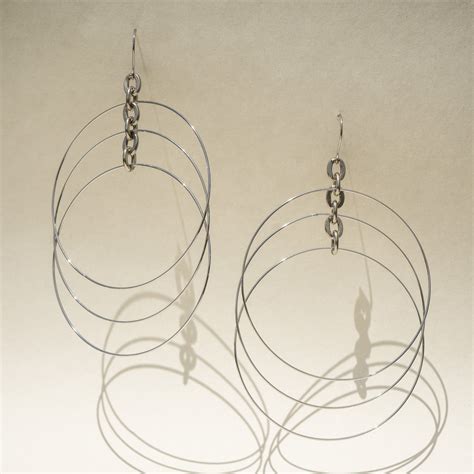 Kiss Earrings Twisted Silver