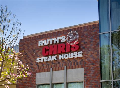 9 Secrets About Ruths Chris Steak House