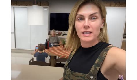 Foto Ana Hickmann Postou Um Vídeo Que Chamou A Atenção Por Dar Uma