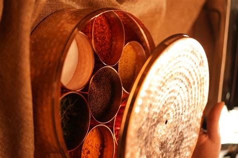 Round Polished Antique Brass Boxes For Personal Use Size 100x100x40cm 150x150x60cm