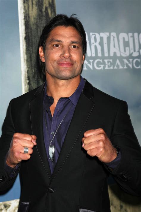 Los Angeles Jan 18 Manu Bennett Arrives At The Spartacus Vengeance