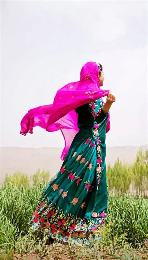 پوشش باطراوت و تماشایی زنان و مردان در ایل بختیاری
