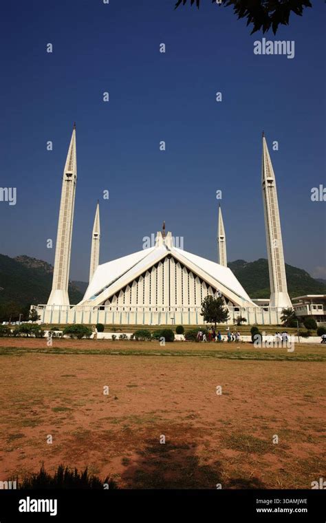 View Of The Majestic Faisal Mosque Its White Marble Facade Gleaming