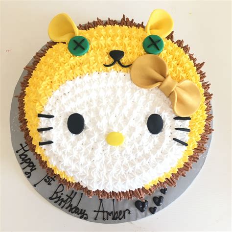 Hello Kitty 2d Fresh Cream Cake Toffee Hearts Confectionery