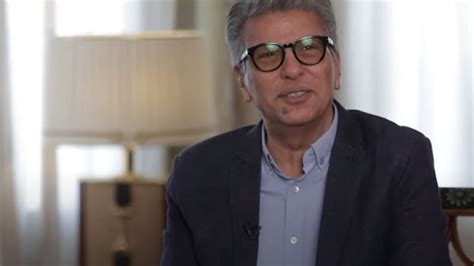 خالد منتصر يهاجم ياسر جلال مصادر التاريخ دلوقتي بقت بابا وماما وخالتي؟