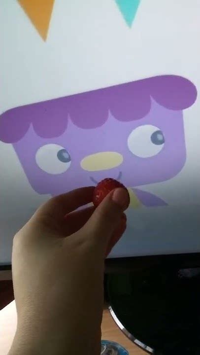 Noodle And Pals Jelly Eating Strawberry Meme Youtube