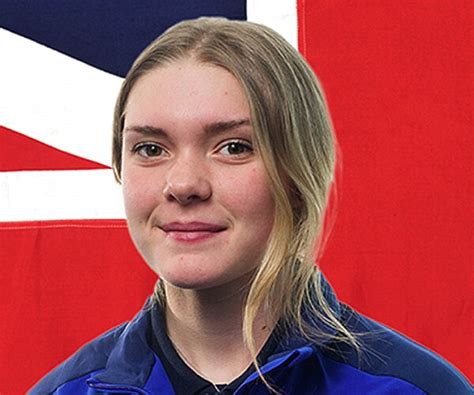 Uk Snowboarder Ellie Soutter Dies At Age 18