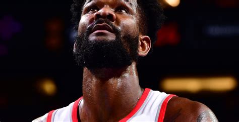 Devin Booker Challenges Deandre Ayton To Play Hard Blazers Edge