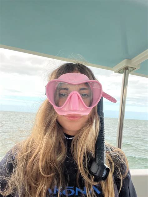 Pin De J J En Scuba Diving Women 7 Foto Actrices Buzo