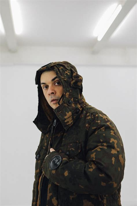 Смоки Мо — слушать онлайн на ЯндексМузыке