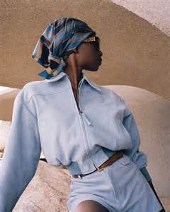 Elsa Hosks Helsa 70s Fall Drop Revives 70s Elegance