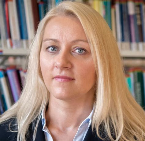 Dr Anna Maria Wiśniewska Akademia Finansów I Biznesu Vistula