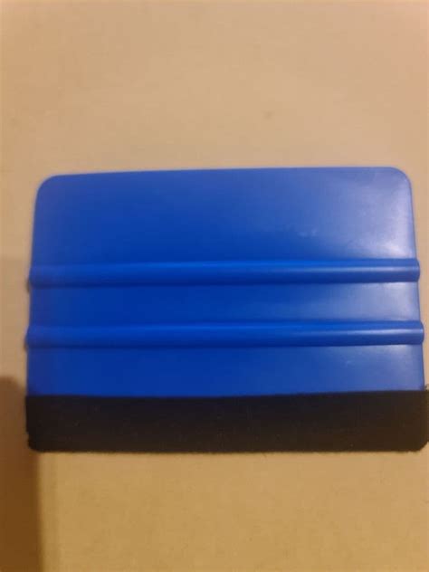 Plastic Squeegee Applicator With Felt Edge
